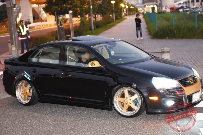 Stancenation 2016 VW Jetta hellaflush black body gold wheel at odaiba ...