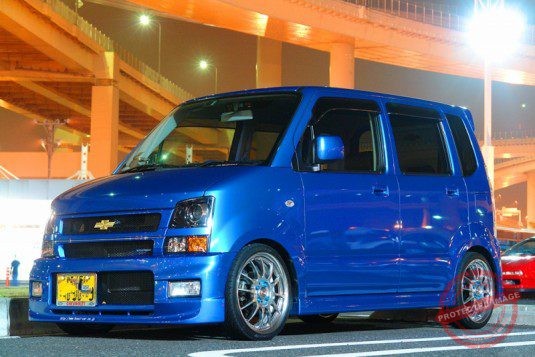 SUZUKI Wagon R RR, Blue color with Chevrolet emblem at Daikoku PA - JAP ...
