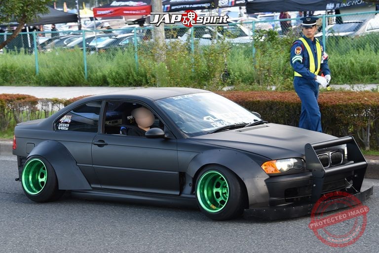 Stancenation 2016 BMW E46 hellaflush freakin works Bullbar works fender ...