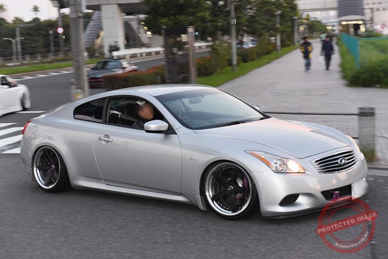 Stancenation 2016 Infiniti G37 silver body black & silver wheel at ...