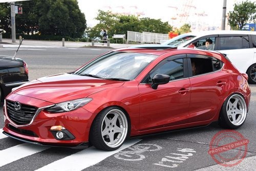 Stancenation 2016 Toyota Hiace H100 hellaflash over fender at odaiba ...