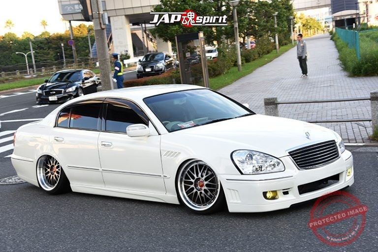 Stancenation 2016 Nissan Cima F50 hellaflush VIP white body at odaiba ...