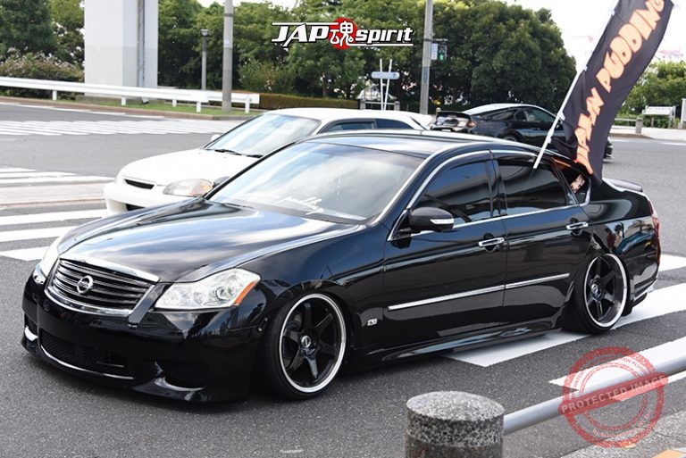 Stancenation 2016 Nissan FUGA Y50 VIP hellaflush tsuraichi black body ...