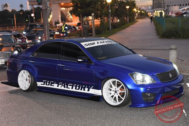 Stancenation 2016 Toyota Crown S18 dress up VIP style blue body GT wing ...
