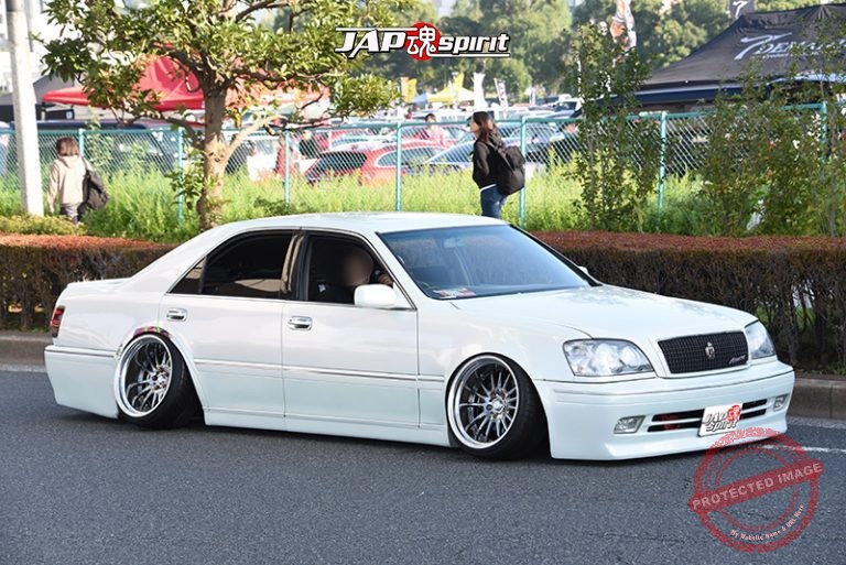 Stancenation 2016 Toyota crown S17 VIP hellaflush very low tsuraichi ...